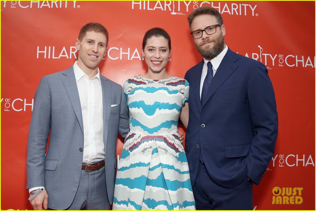 Amy Schumer Is Dating 'New Dude' Following Breakup With Ben Hanisch ...