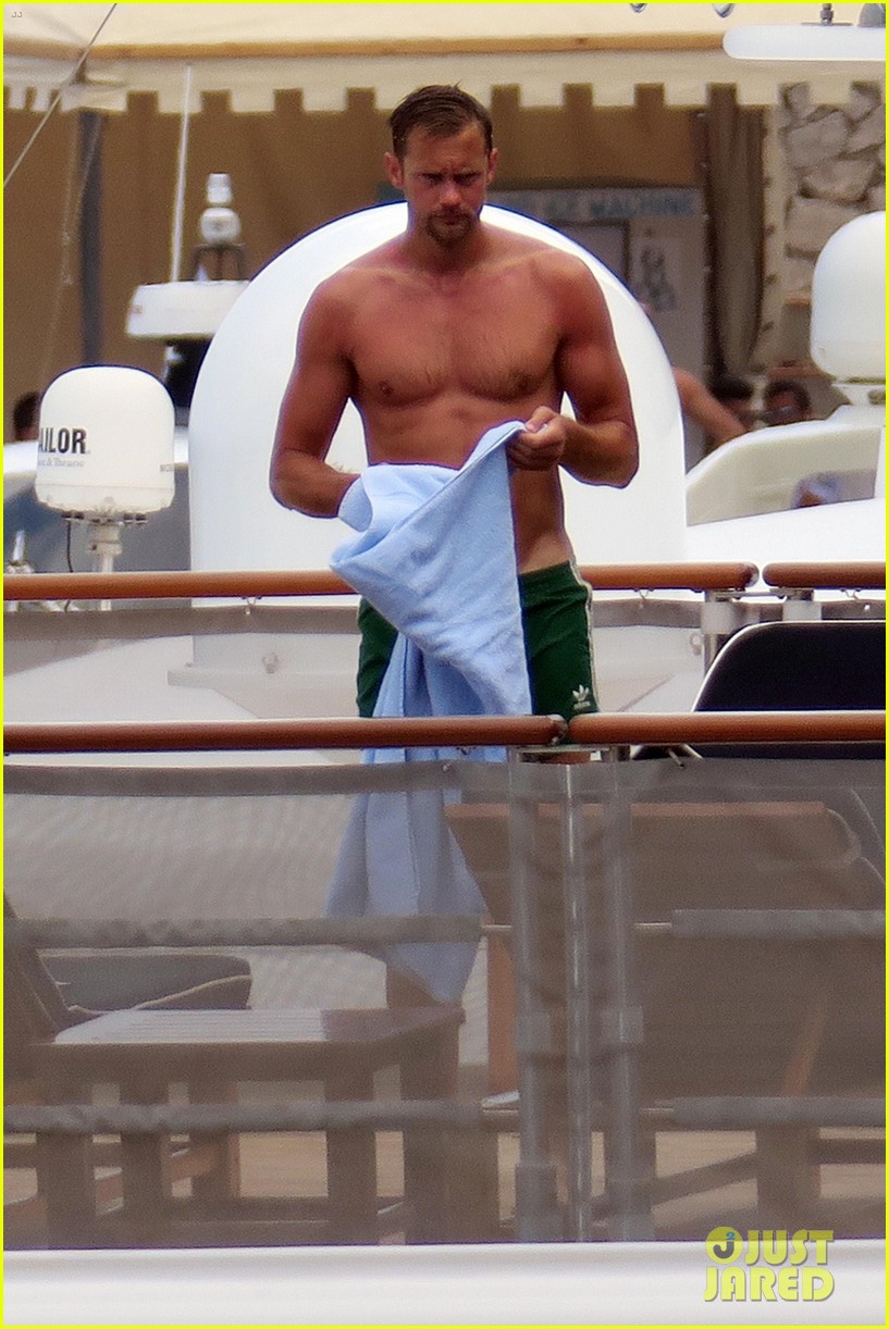 Alexander Skarsgard Body