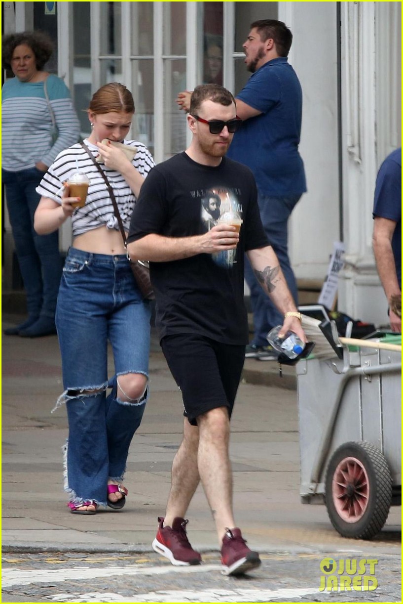 Sam Smith Steps Out After Hitting the Recording Studio: Photo 3916622 ...