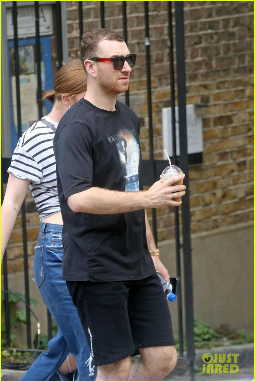 Sam Smith Steps Out After Hitting the Recording Studio: Photo 3916625 ...