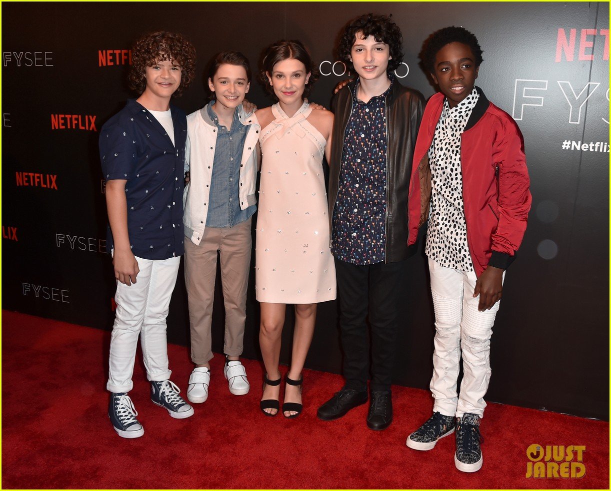 Photo: the stranger things cast promote season 2 in beverly hills04 ...