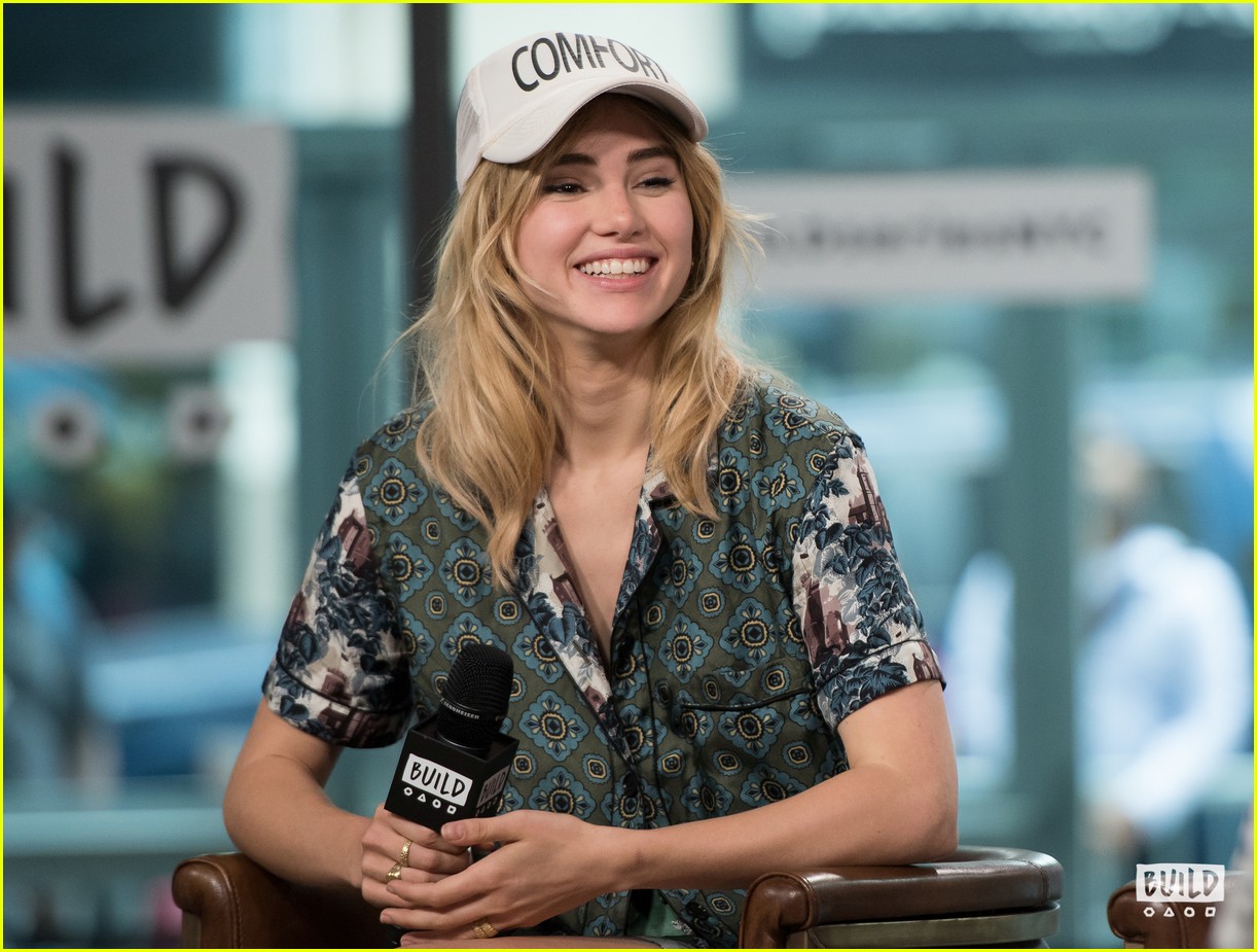 Suki Waterhouse Reveals Which 'Bad Batch' Scene Was Almost Too Intense ...