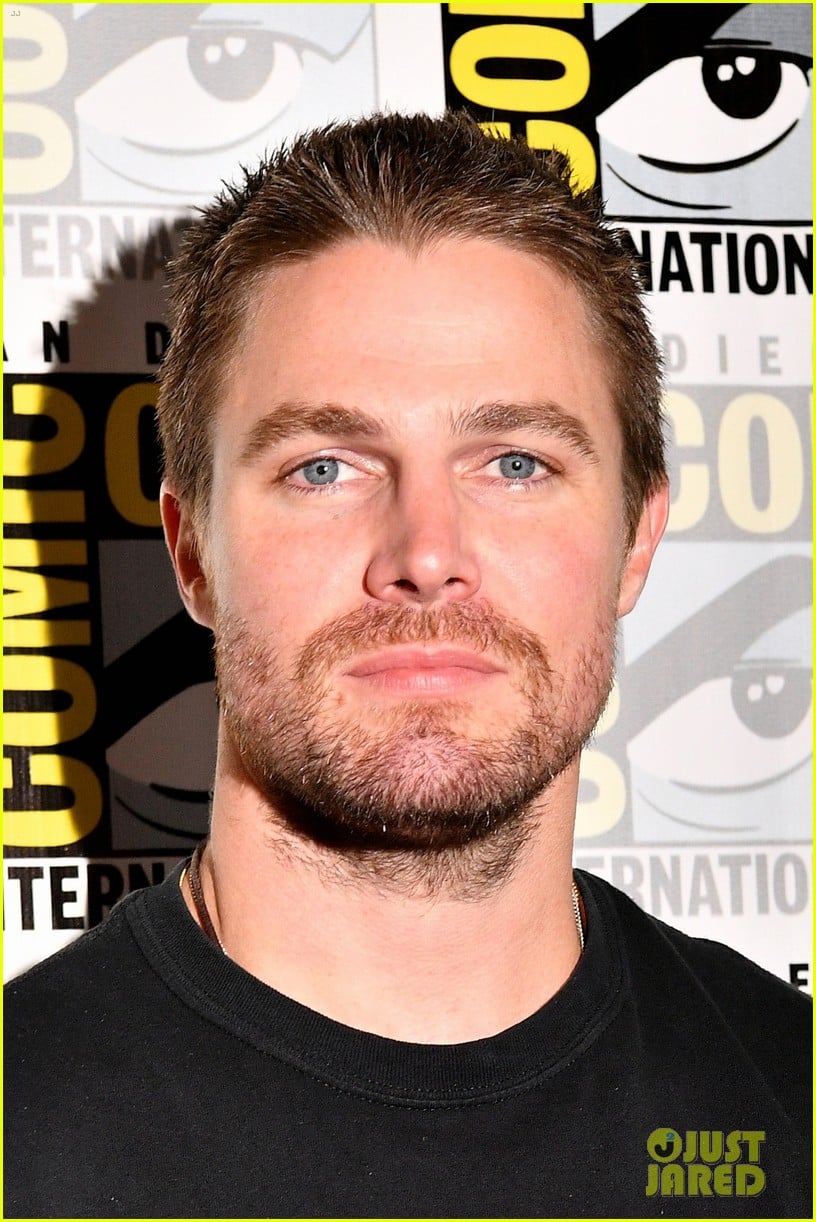 The 'Arrow' Cast Shares a First Look at Season 6 - Watch Now!: Photo ...