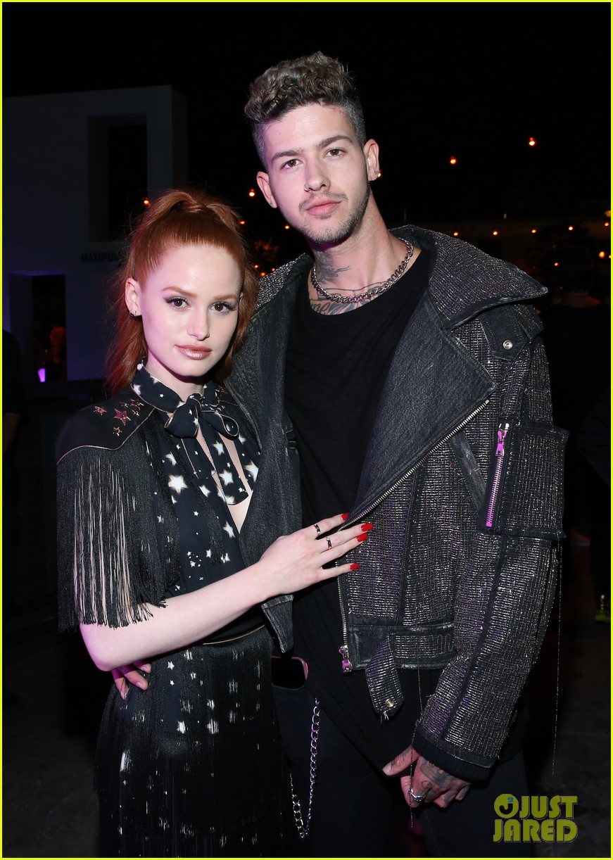 Phoebe Tonkin, KJ Apa, & CW Stars Step Out for EW's Comic-Con 2017 ...