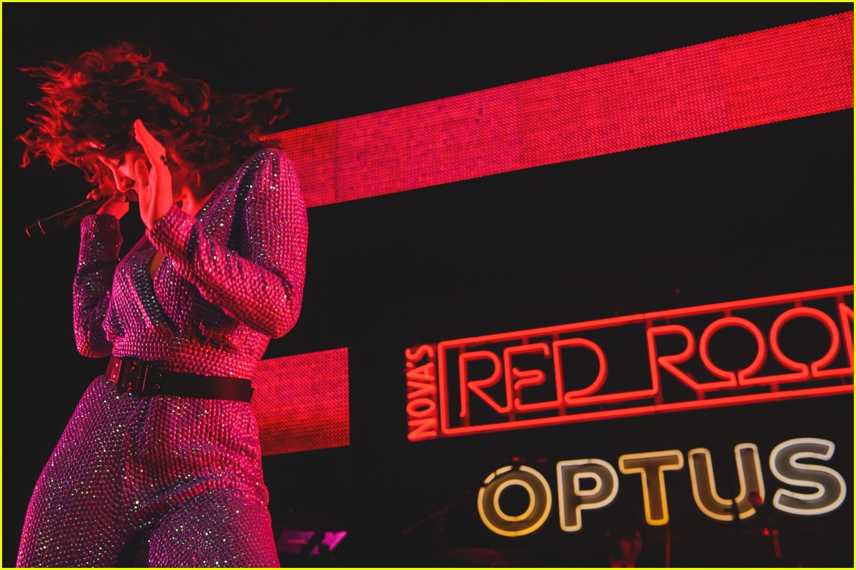 Lorde Says 'Melodrama' is 'All of the Most Intense Moments of Your ...