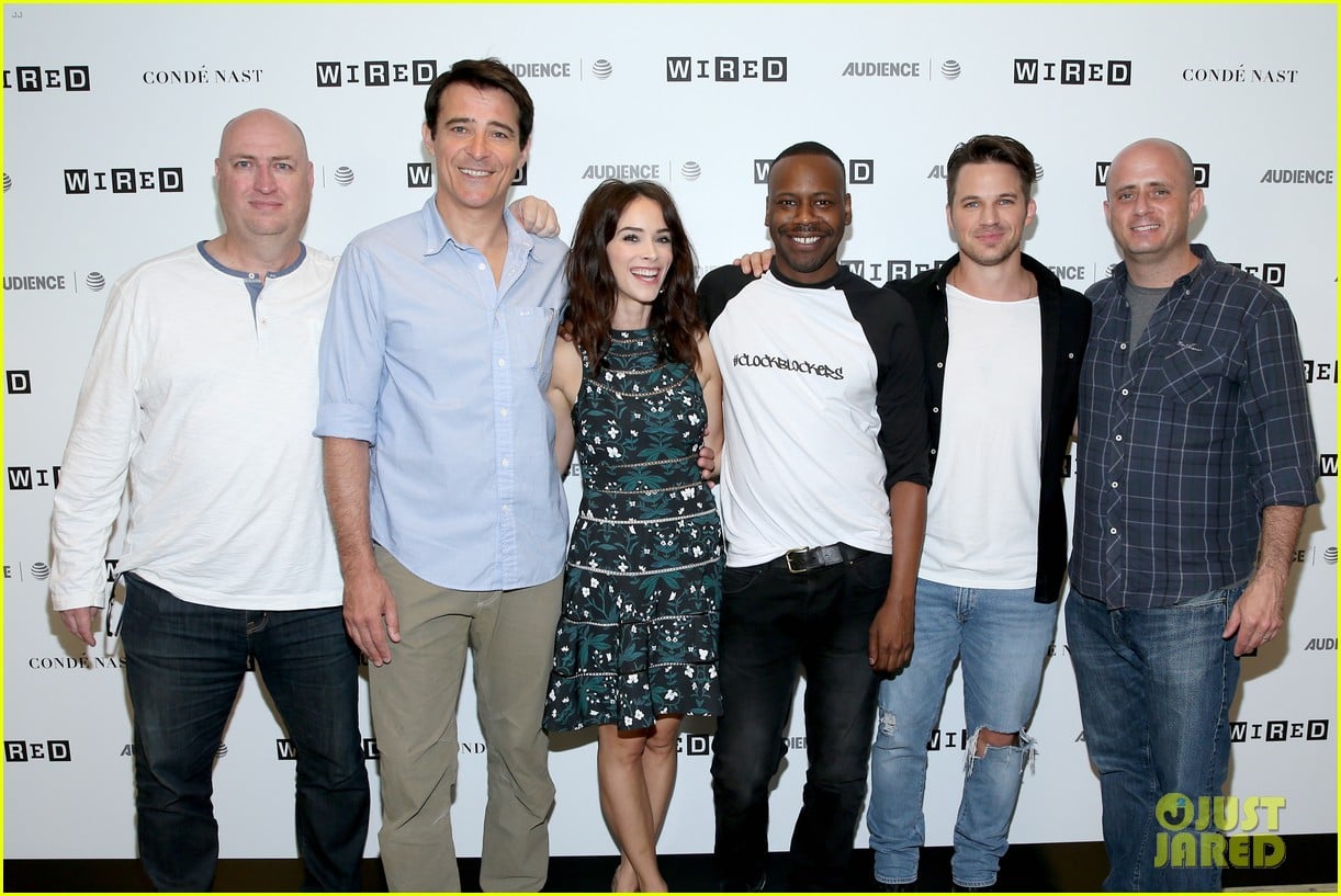 Matt Lanter & 'Timeless' Cast Play Video Games at Comic-Con!: Photo ...