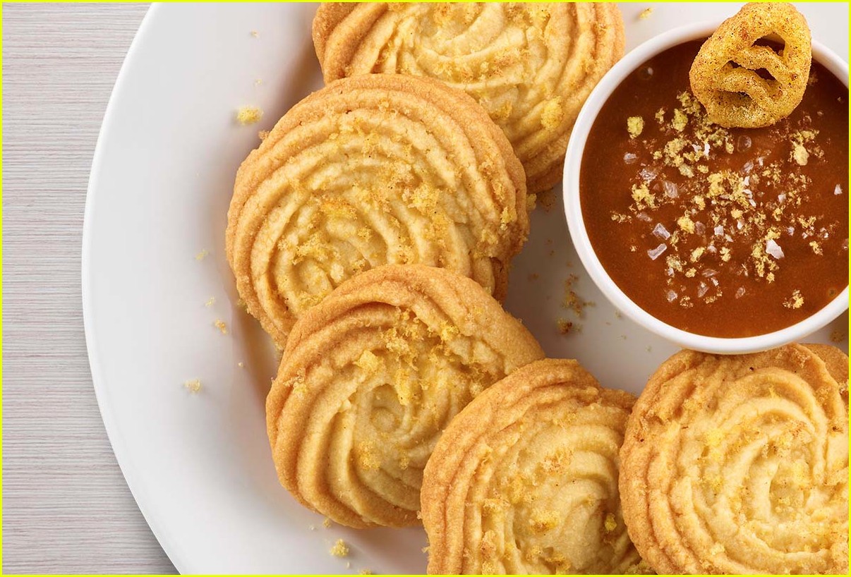 Celeb Chef Anne Burrell to Open Cheetos Restaurant in NYC: Photo ...