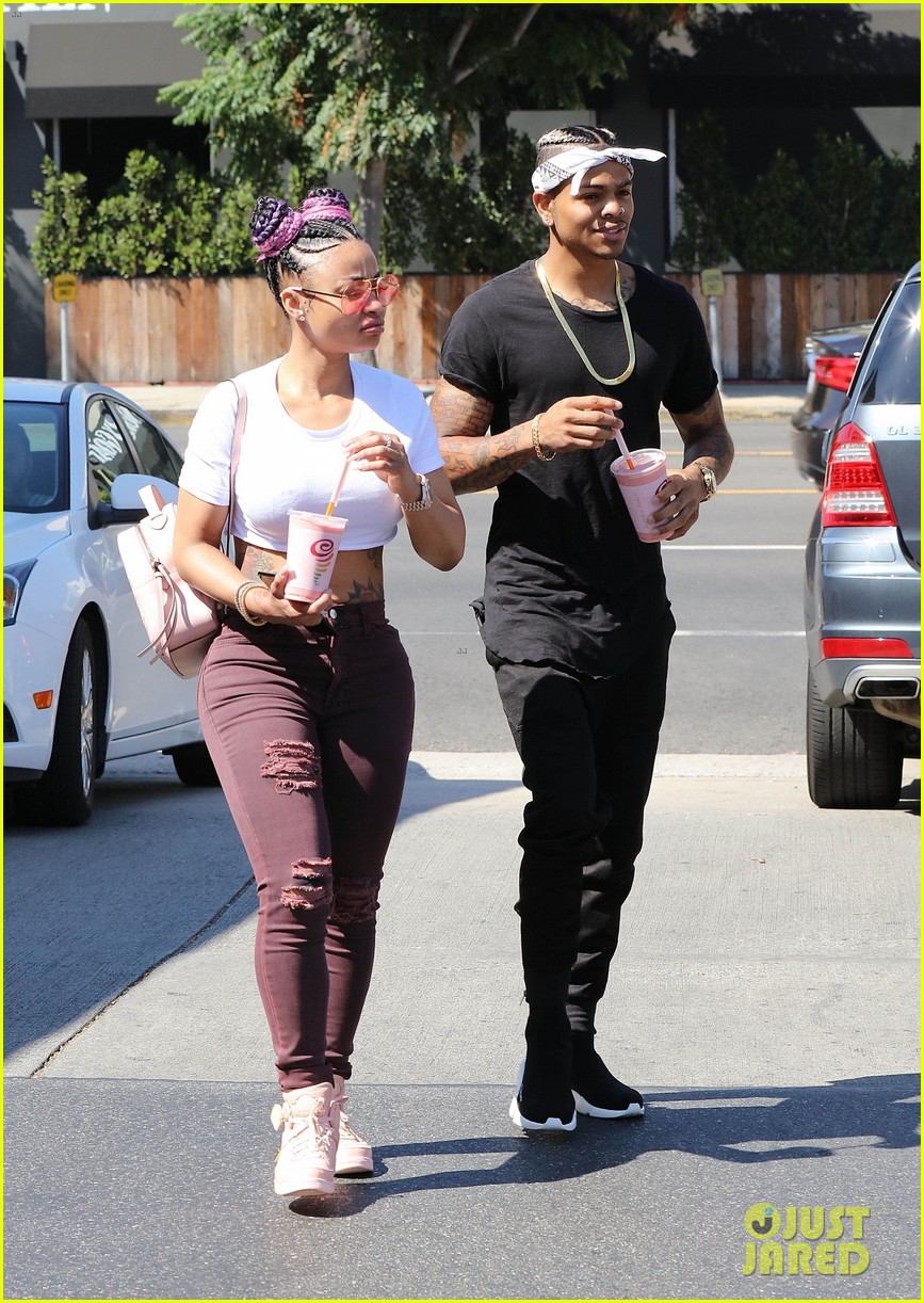 Blac Chyna Gets Pedicures with Rumored New Boyfriend Mechie: Photo ...