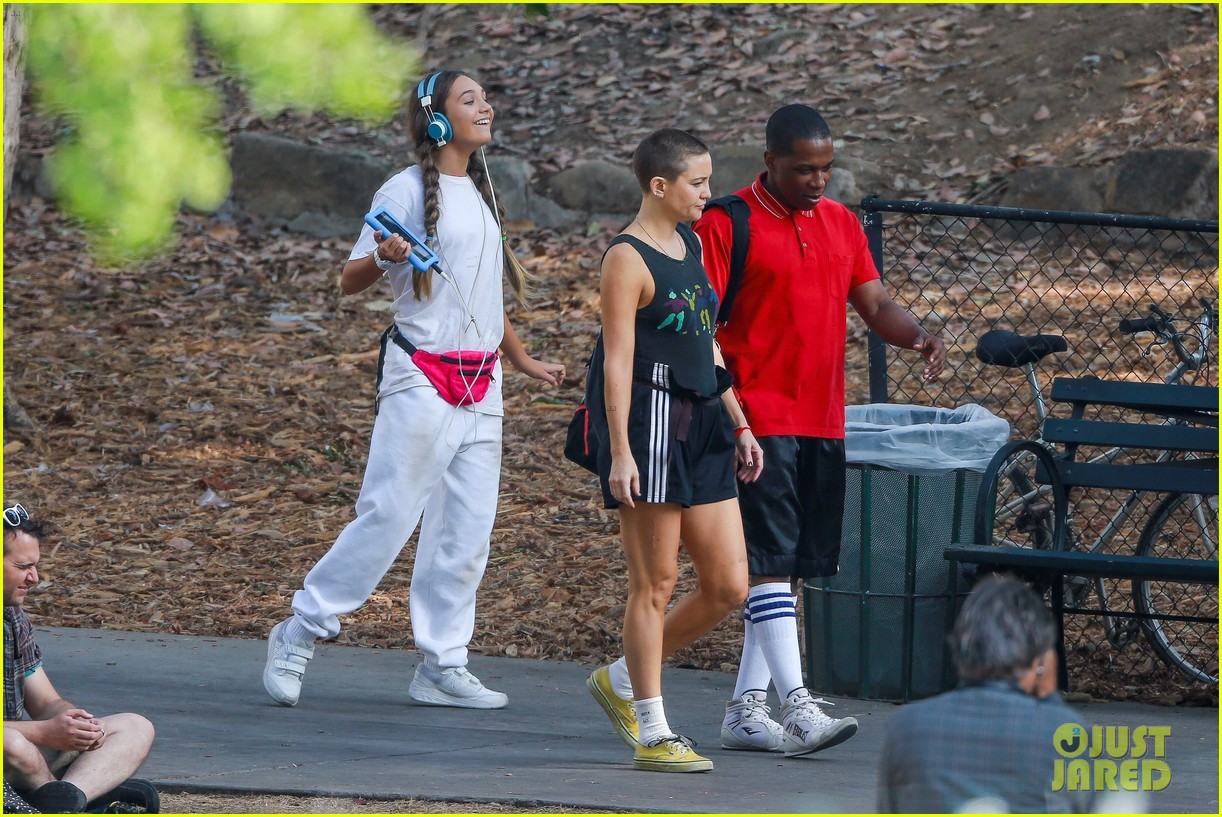 Kate Hudson Displays Shaved Head on Set, Wears Eclipse Glasses!: Photo ...