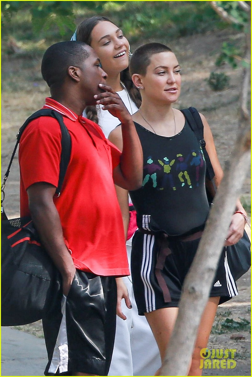 Kate Hudson Displays Shaved Head on Set, Wears Eclipse Glasses!: Photo ...