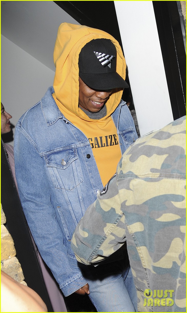 Jay-Z Steps Out in London, Talks About THAT Elevator Fight: Photo ...