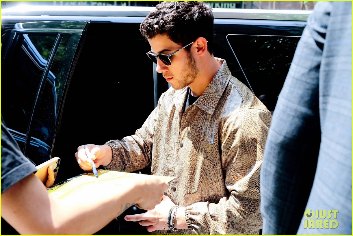 Nick Jonas Looks So Suave In His Snakeskin Print Jacket Photo 3942906 Nick Jonas Looks So Suave In His Snakeskin Print Jacket Photo 3942906