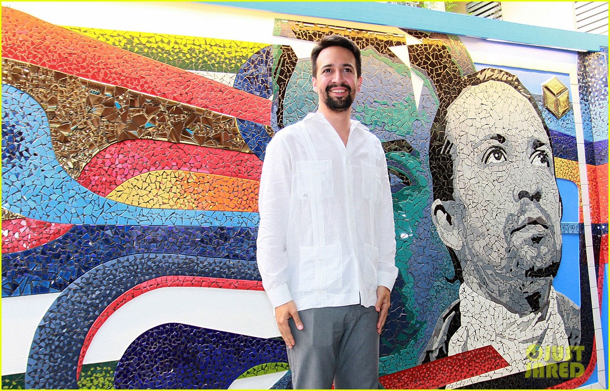 Lin-Manuel Miranda Celebrates Plaza Opening In Puerto Rico!: Photo ...
