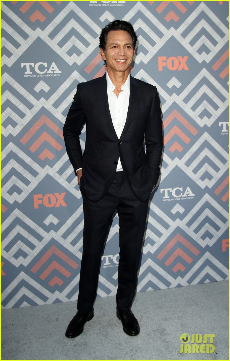 Stephen Moyer & Jamie Chung Are 'The Gifted' at Fox TCA Summer Party ...