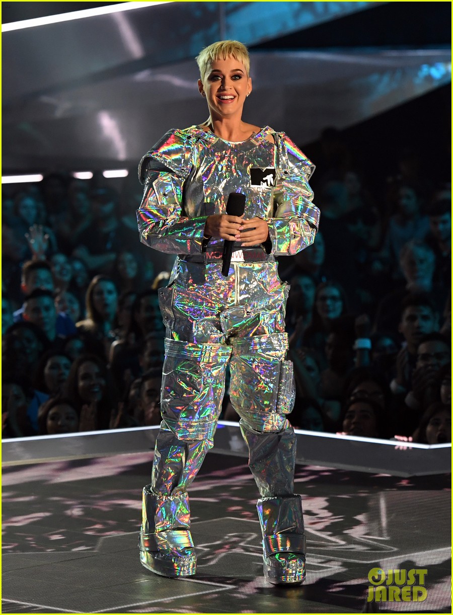 Katy Perry's MTV VMAs 2017 Opening Monologue Video - Watch Now!: Photo ...