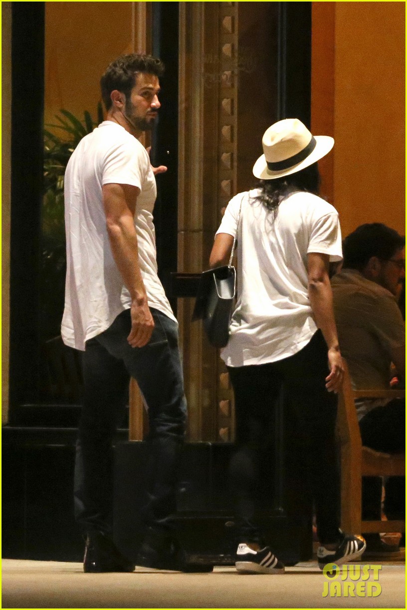 The Bachelorette's Rachel & Bryan Hang Out with His Parents in Miami ...