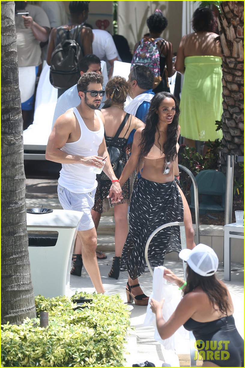 The Bachelorette's Rachel & Bryan Share Poolside Kiss in Miami: Photo ...