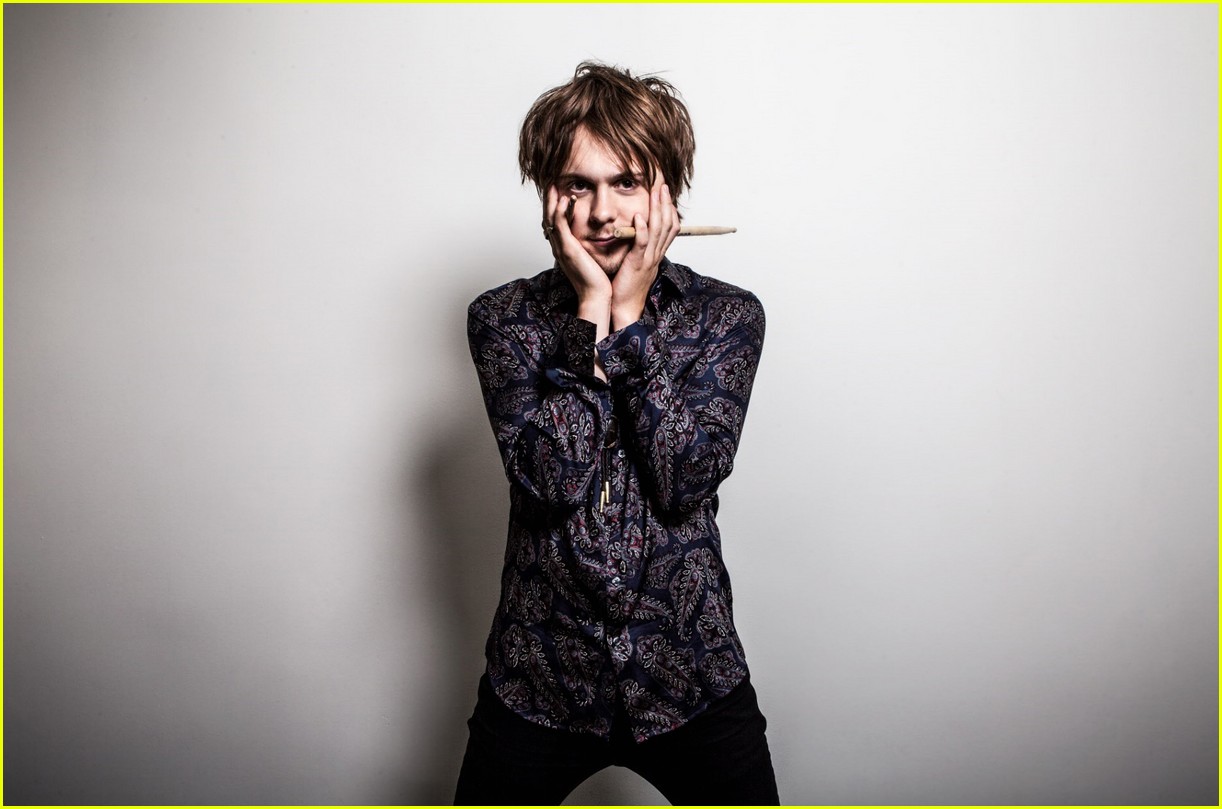 Get to Know R5's Ellington Ratliff with These 10 Fun Facts! (Exclusive ...