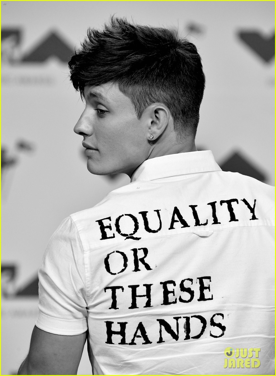 Matt Rife Preaches Message of Equality at MTV VMAs 2017: Photo 3946433 ...