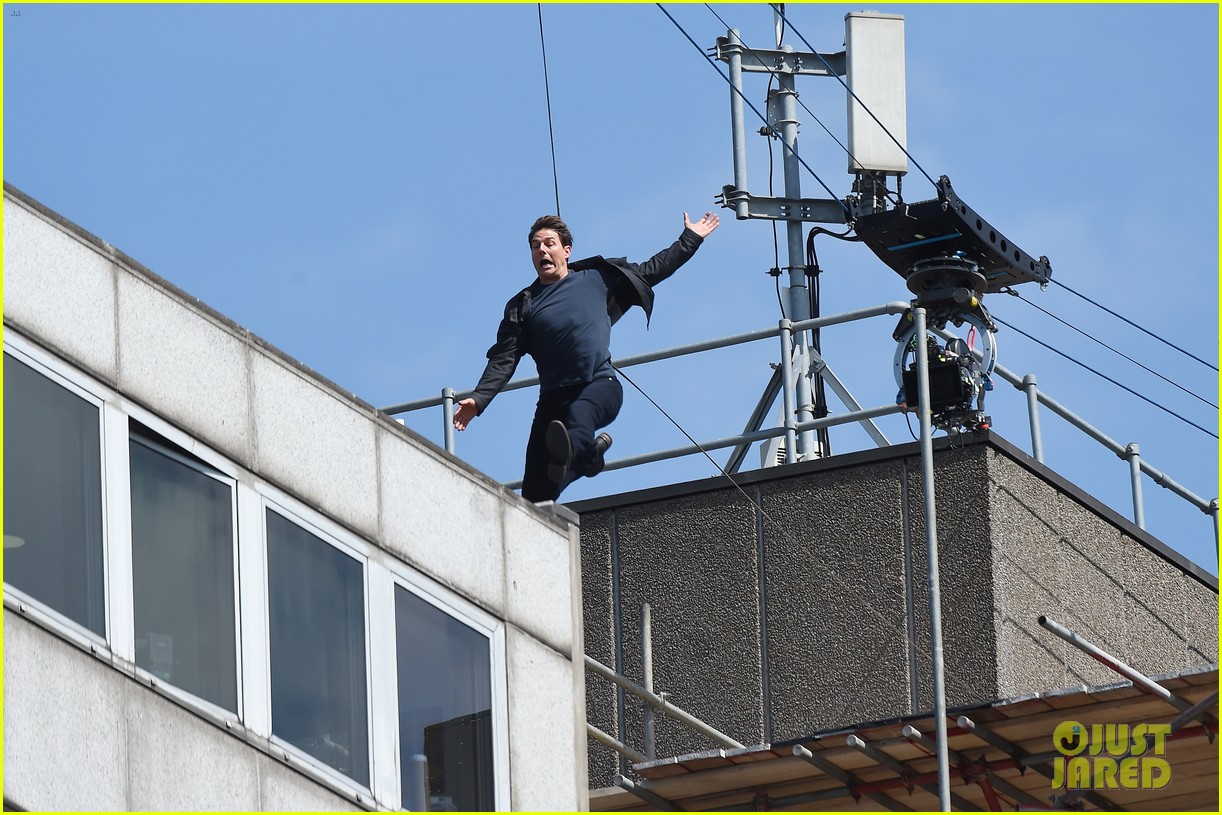 Tom Cruise Possibly Injured in 'Mission: Impossible 6' Stunt: Photo 3941221 | Tom Cruise ...