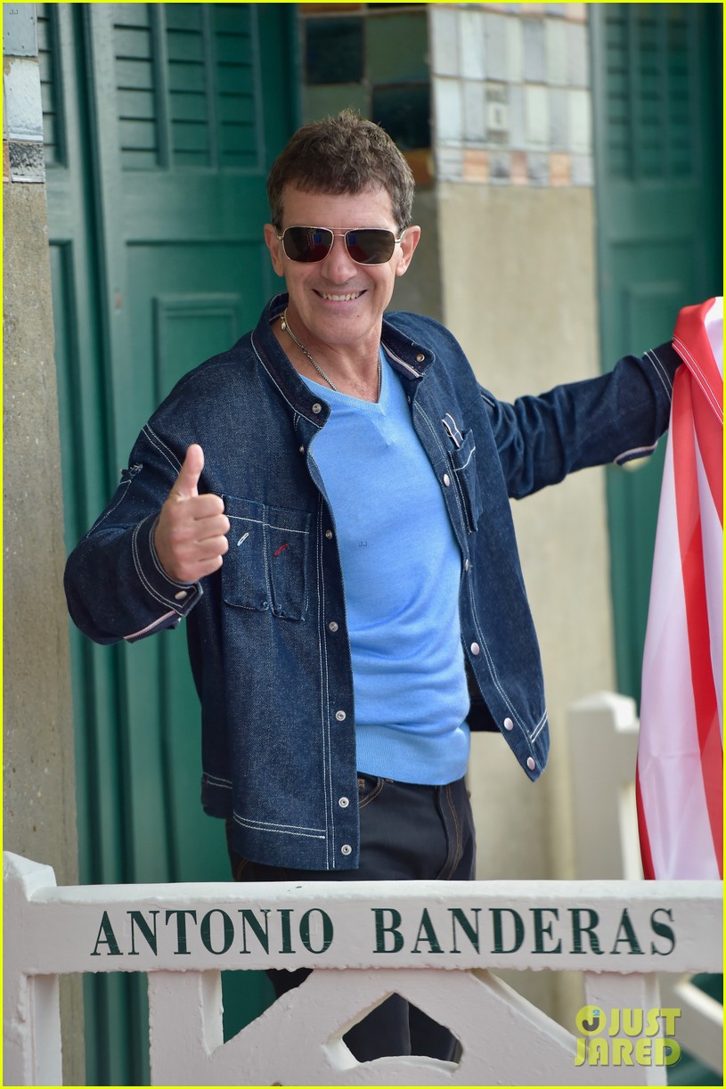Antonio Banderas Attends 'Music of Silence' Photo Call at Deauville ...