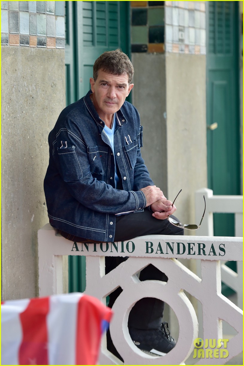 Antonio Banderas Attends 'Music of Silence' Photo Call at Deauville ...