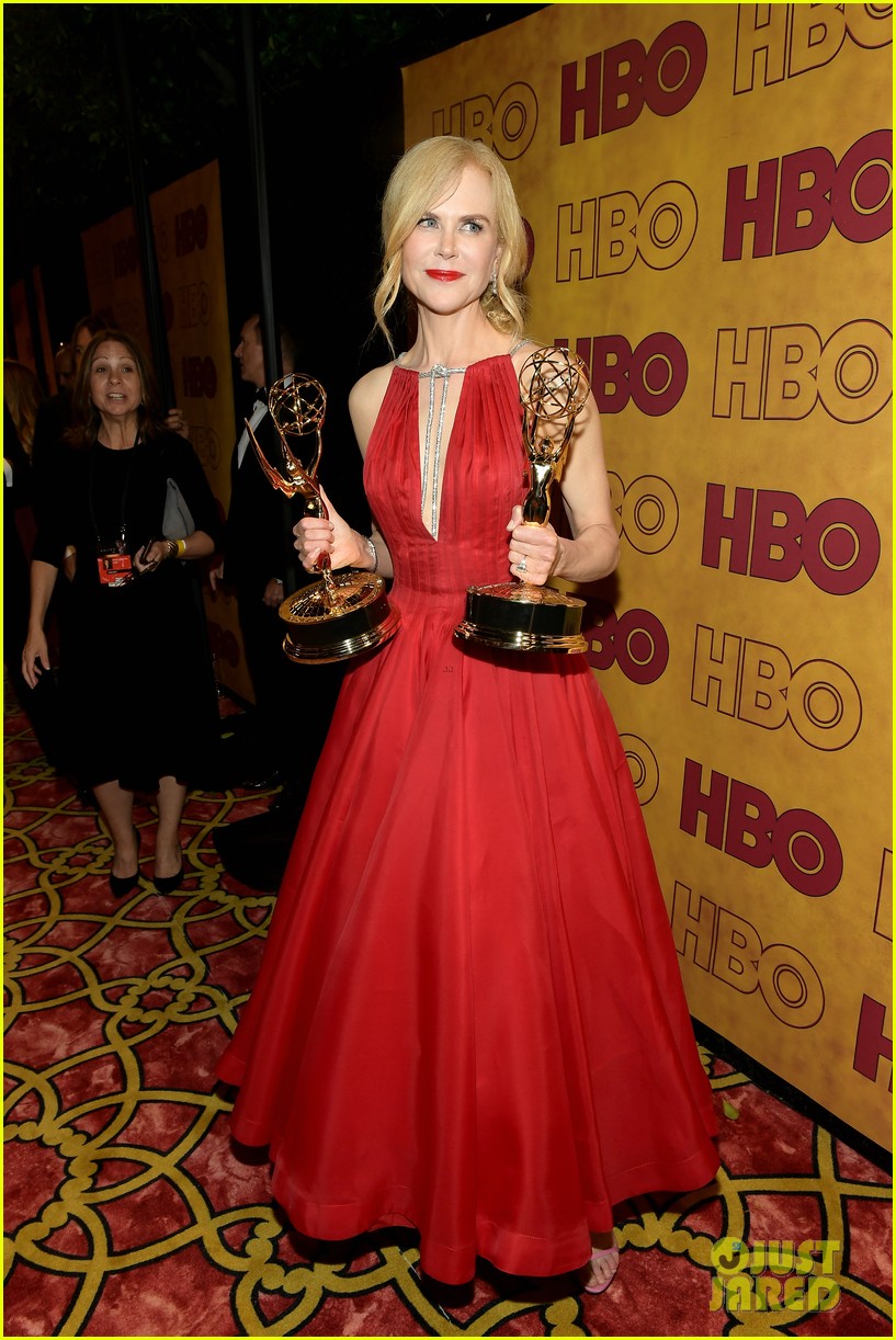 Nicole Kidman & Reese Witherspoon Bring Their Emmys to HBO After Party ...