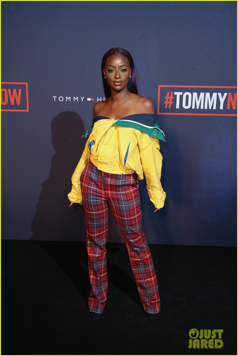 Brandon Thomas Lee & Pyper America Smith Couple Up at Tommy Hilfiger's ...