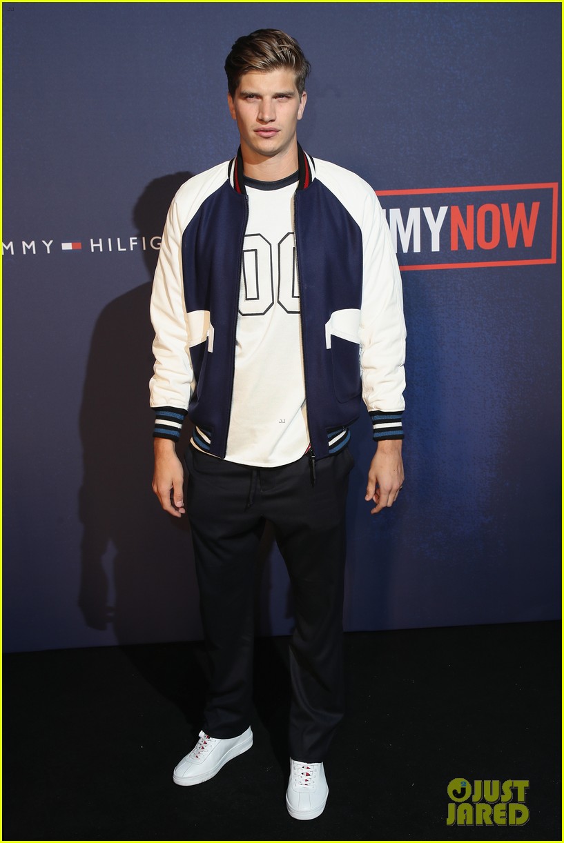 Brandon Thomas Lee & Pyper America Smith Couple Up at Tommy Hilfiger's ...