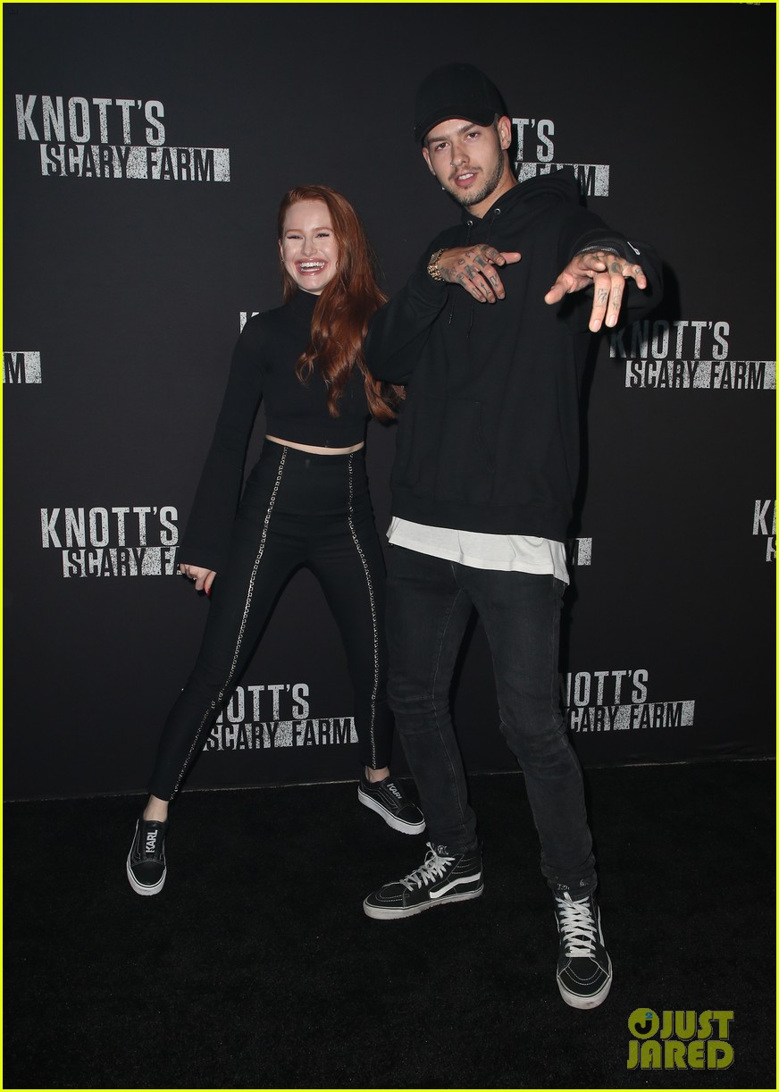 Sofia Carson & Bella Thorne Get Their Scare on at Knott's Scary Farm ...