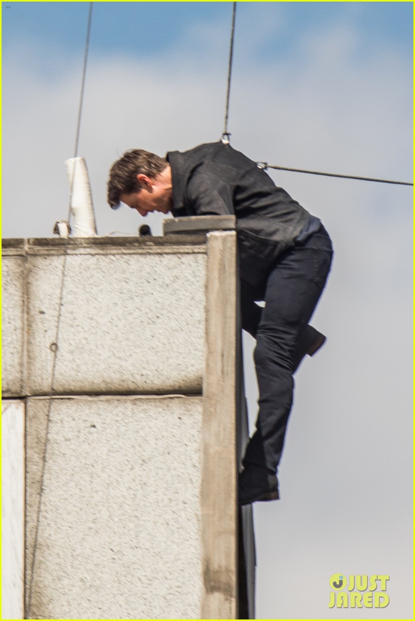 Tom Cruise Provides Update After Scary On-Set Stunt Injury: Photo ...