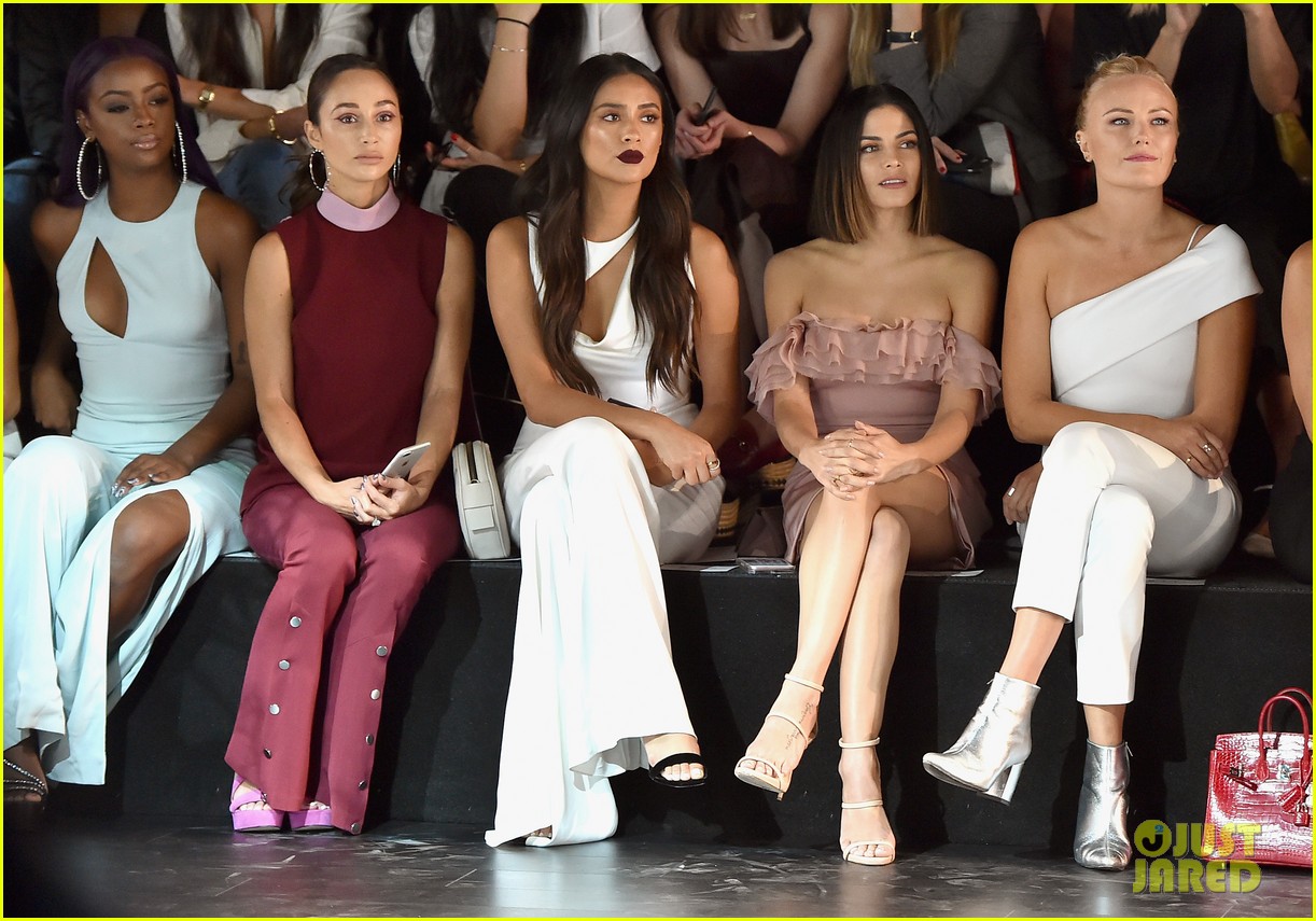 Jenna Dewan, Malin Akerman, & Shay Mitchell Sit Front Row at Cushnie Et ...