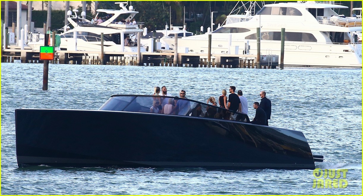 Scott Disick & Sofia Richie Flaunt Major PDA During Boat Ride: Photo ...