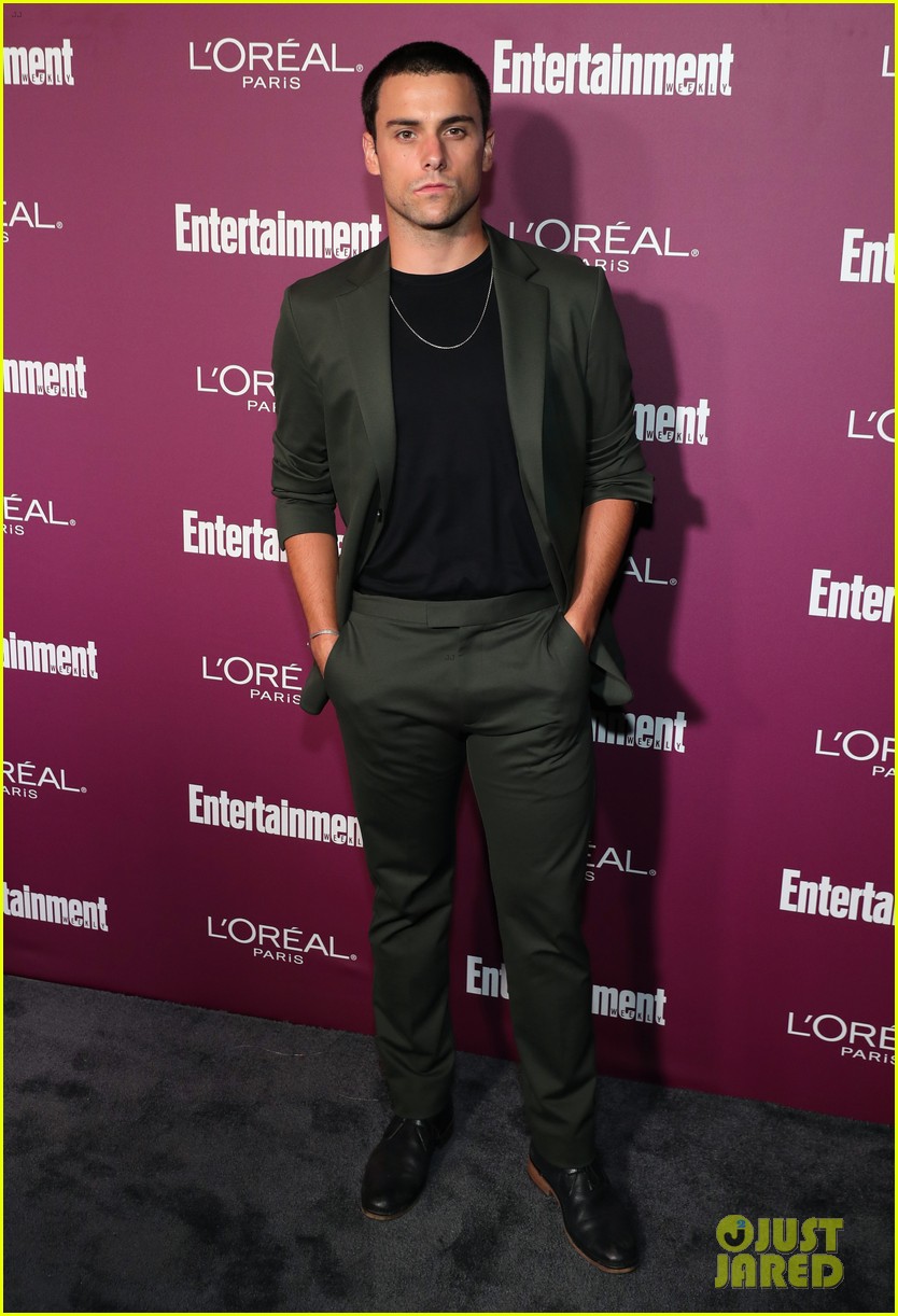 Hilary Duff & Sophia Bush Hang Out at EW's Pre-Emmys Party: Photo ...