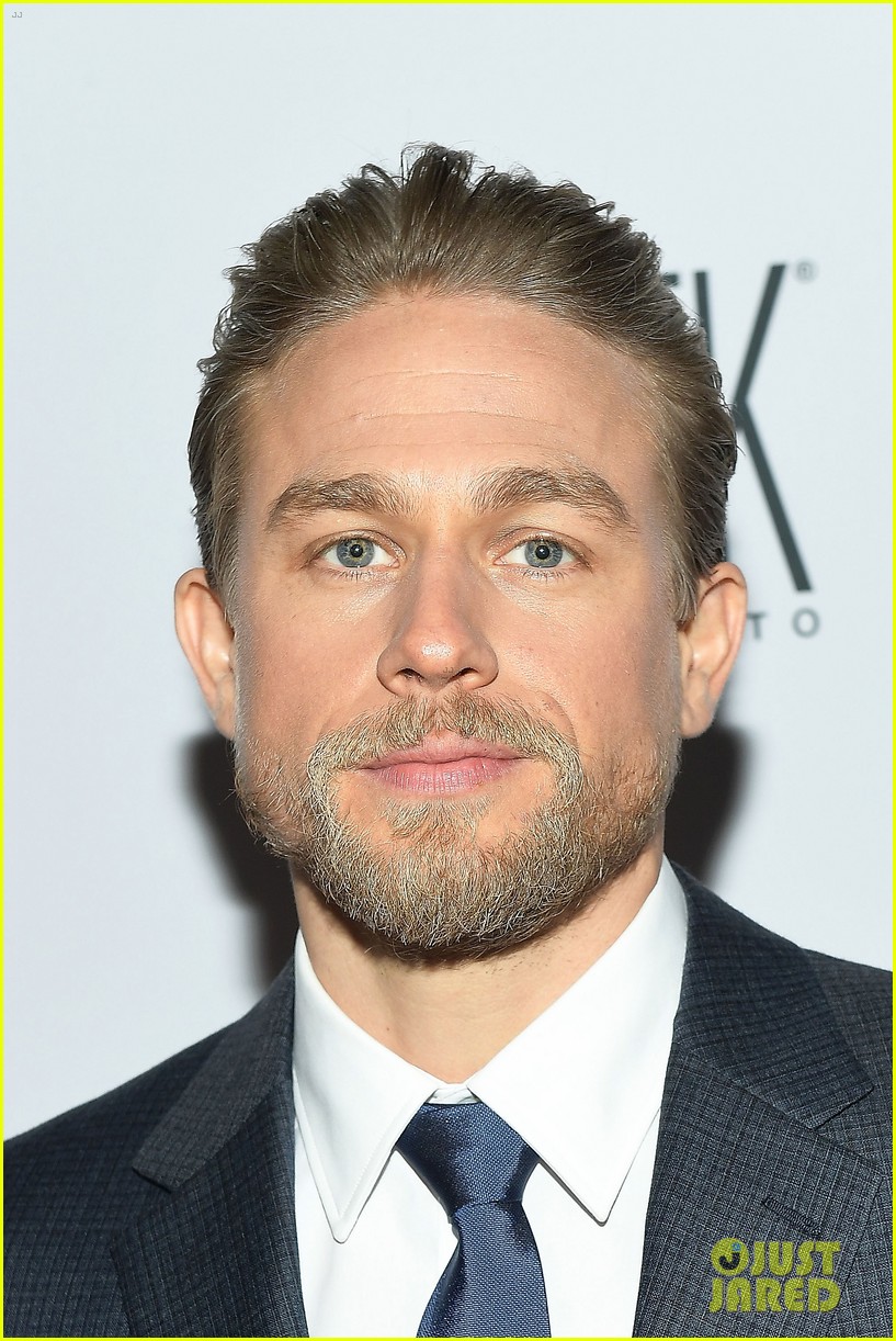 Charlie Hunnam's Smile Is Full of Joy at TIFF Premiere!: Photo 3952450 ...
