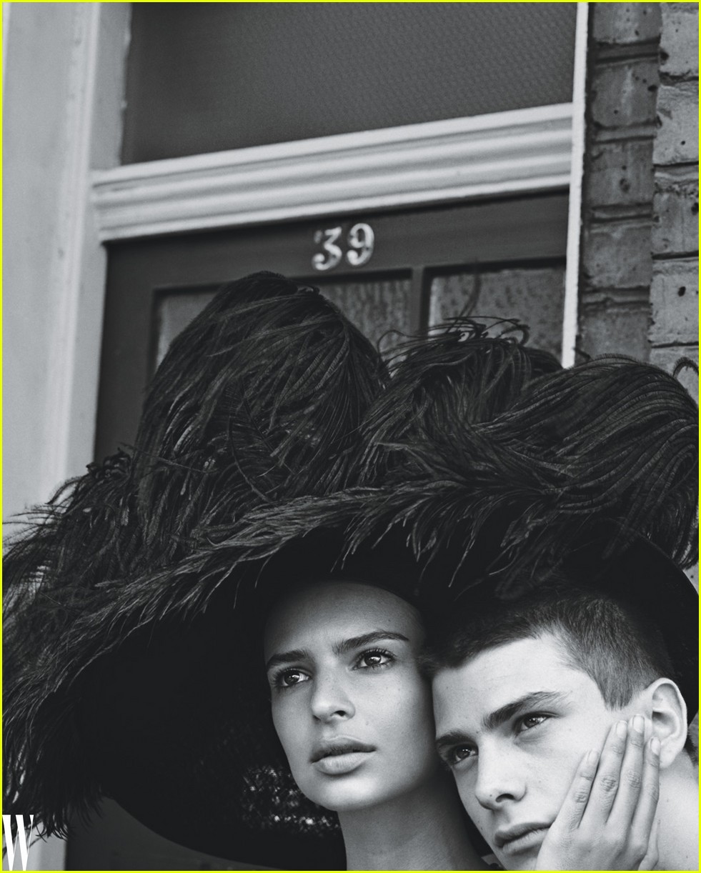 Kendall Jenner & Emily Ratajkowski Hang Out in Haute Couture & Hoodies ...