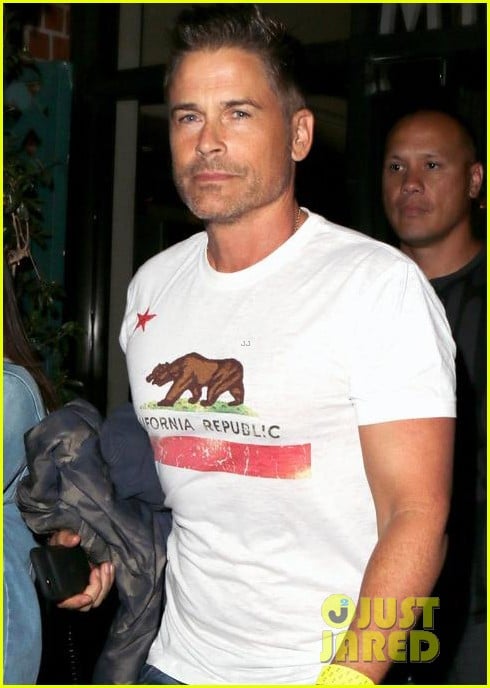 Rob Lowe Shows Off His Buff Biceps at Dinner: Photo 3954623 | Rob Lowe ...