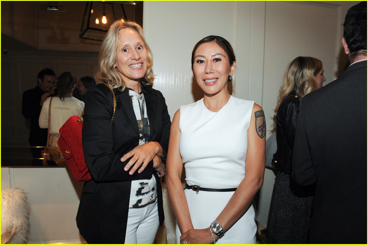 Leighton Meester Supports Adam Brody at 'Big Bear' Premiere: Photo ...