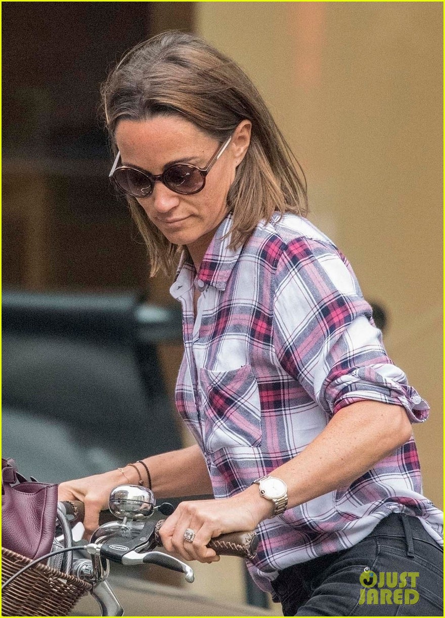 Pippa Middleton Debuts Her New Shorter Hair!: Photo 3956743 | Pippa ...