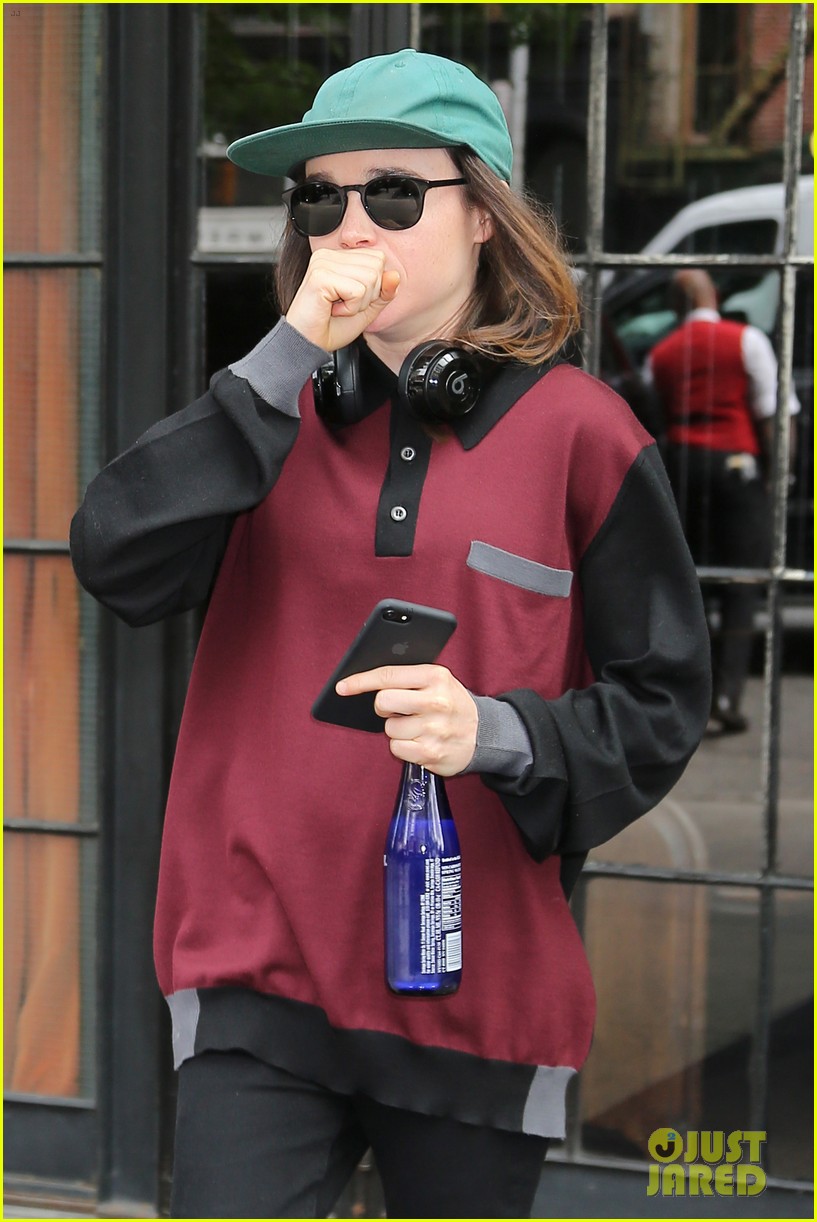 Ellen Page & Girlfriend Emma Portner Hold Hands in NYC: Photo 3957427 ...