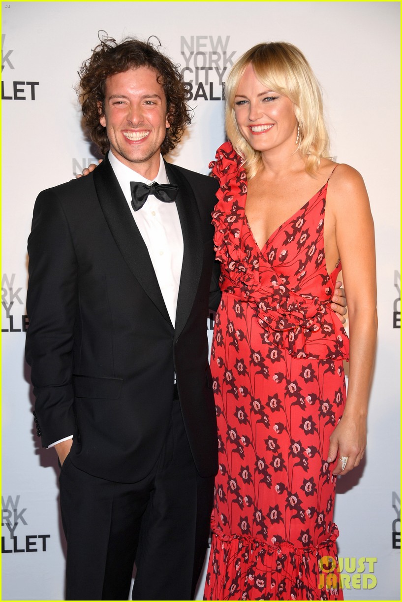 Sarah Jessica Parker, Keri Russell, & Malin Akerman Have Date Night ...