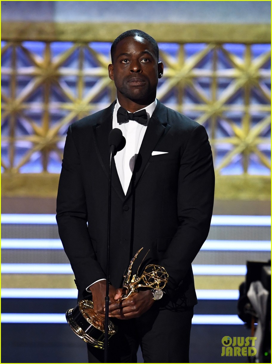 Sterling K. Brown Gives Enthusiastic Emmys Speech, Audience Boos Show ...