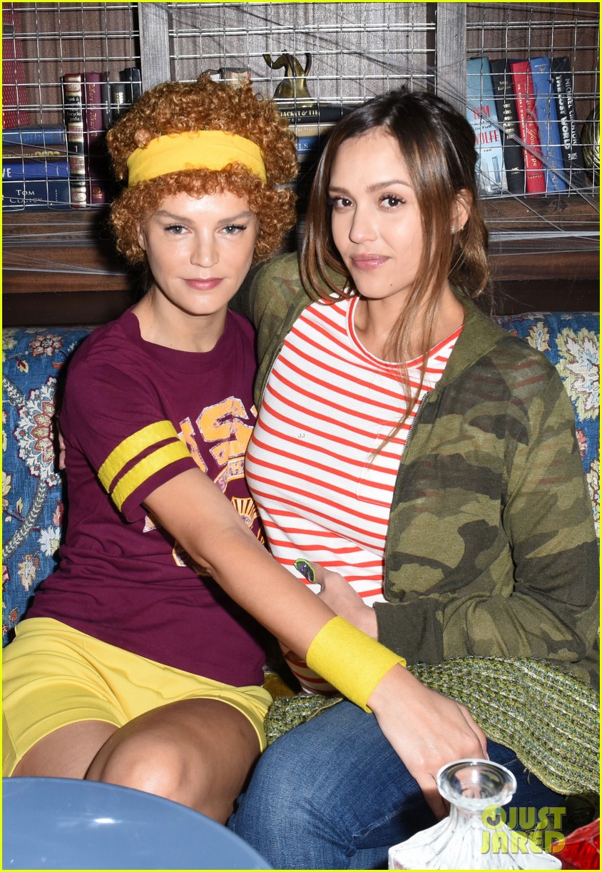 Jessica Alba Dresses as Juno for Kelly Rowland's Costume Couture Party ...