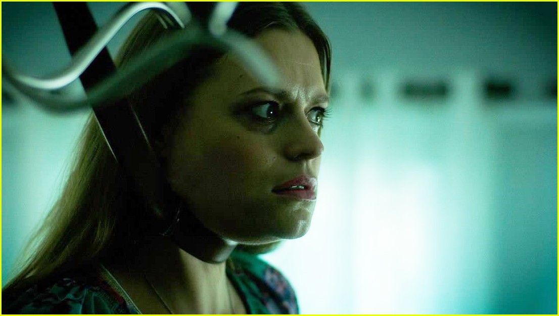 Jaime King & Jason Ritter's 'Bitch' Trailer Debuts - Watch Now!: Photo ...