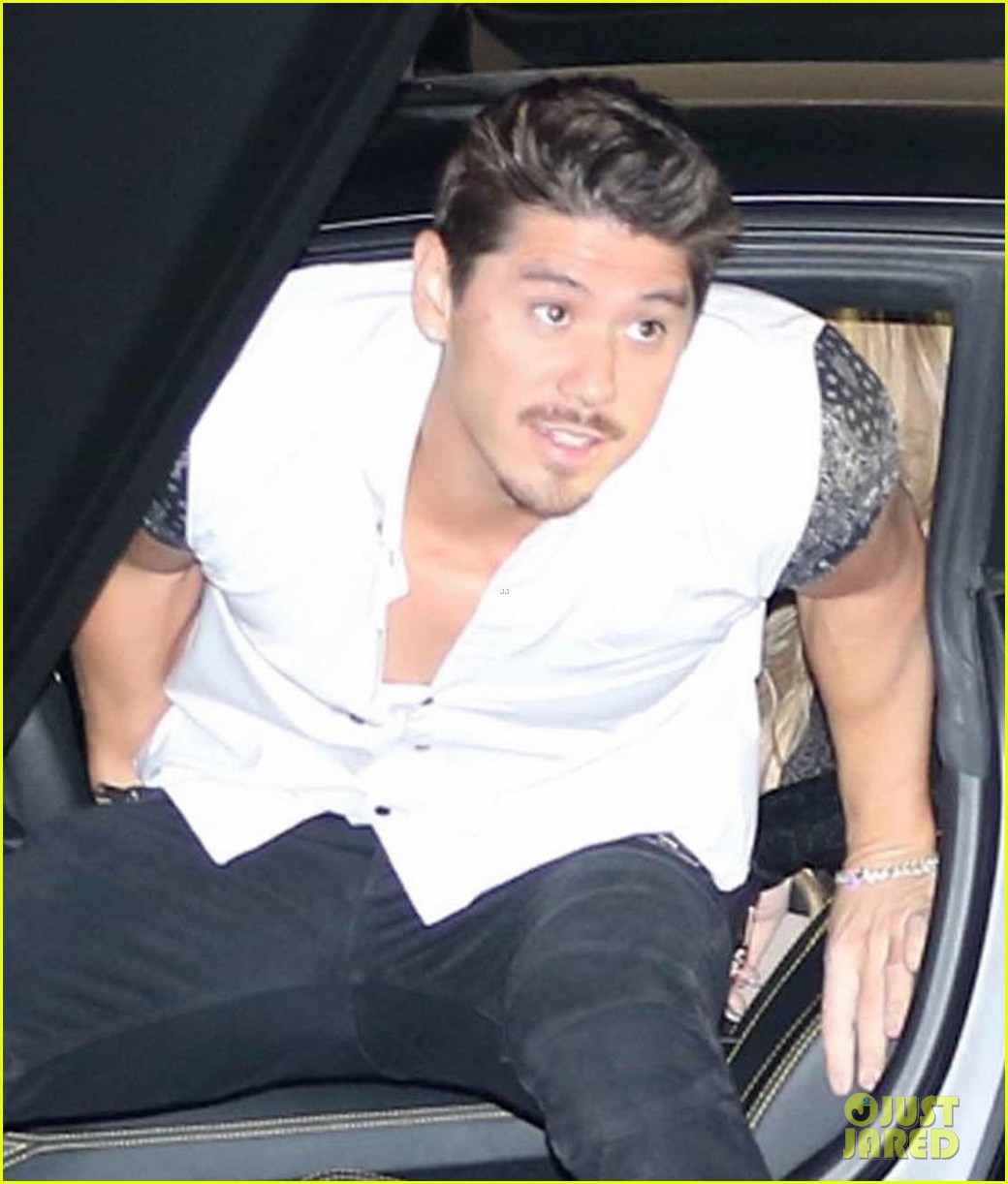 Mariah Carey & Bryan Tanaka Look Totally Smitten on Date Night!: Photo ...