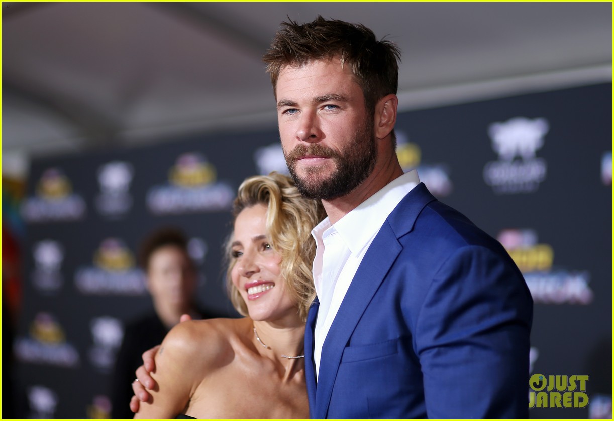 Chris Hemsworth's Wife Elsa Pataky Supports Him at 'Thor: Ragnarok ...