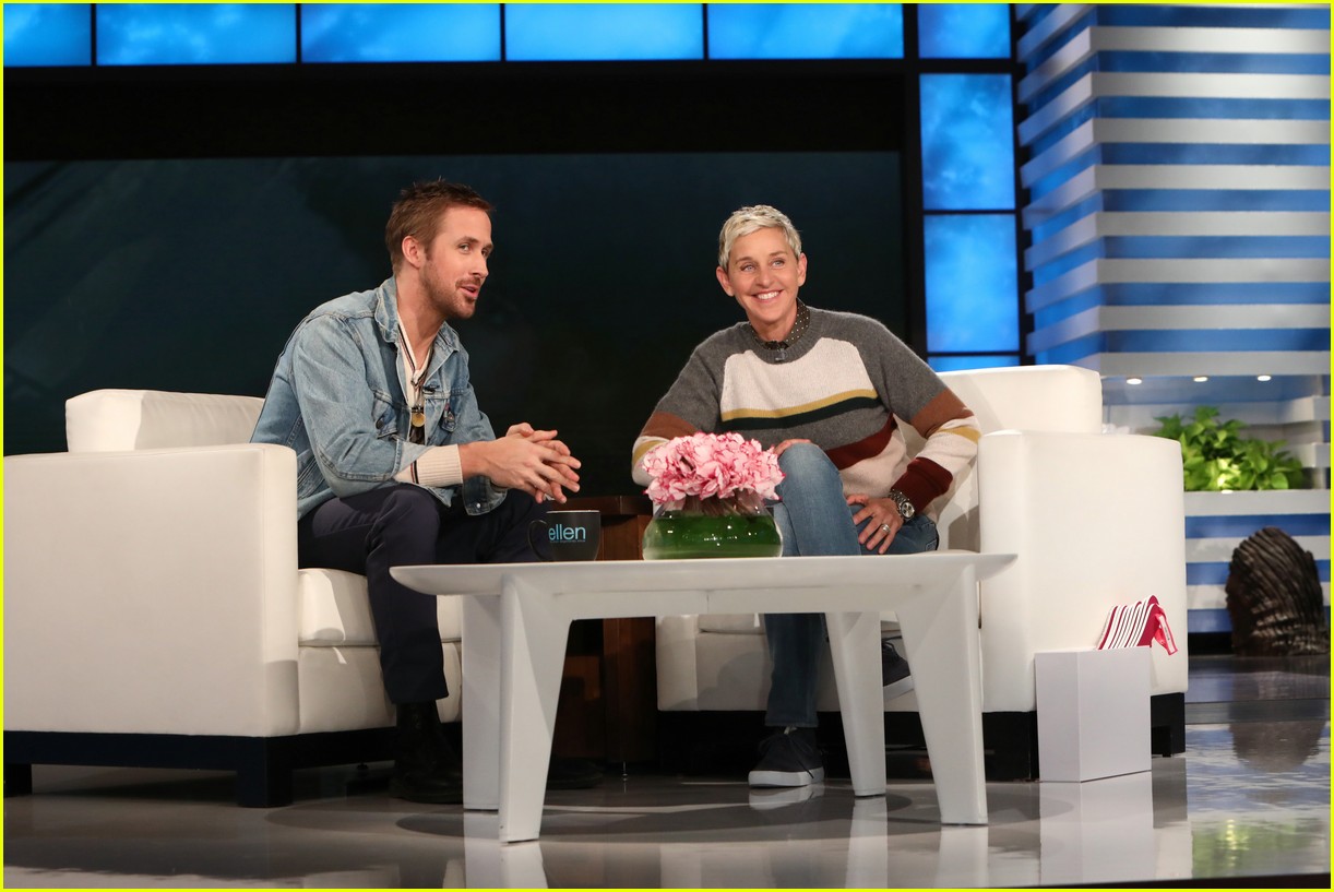 Ellen DeGeneres Runs & Jumps Into Ryan Gosling's Arms - Watch Now ...