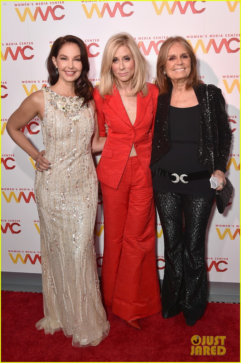 Ashley Judd Feels 'Special' & 'Supported' After Telling Harvey ...