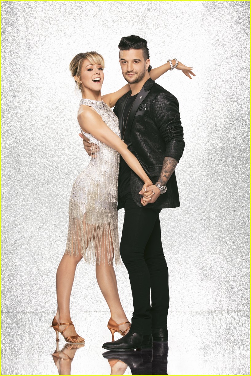 DWTS' Lindsey Stirling Suffers Rib Injury, Could Force Her to Forfeit ...