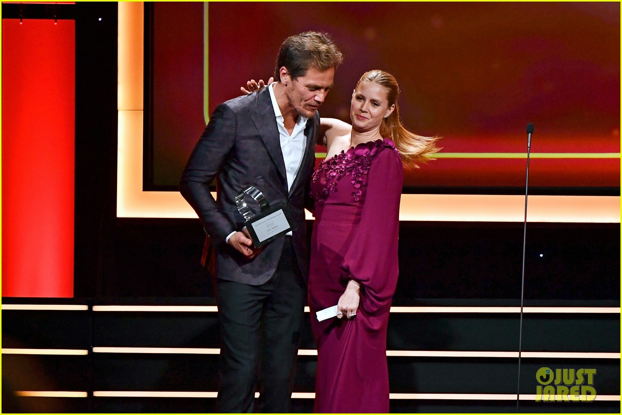 Amy Adams Honored by Friends Jake Gyllenhaal, Natalie Portman, & More ...